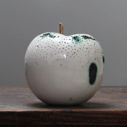 Remon Jephcott - Large Apple